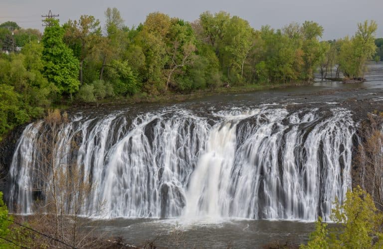 How to Get to Cohoes Falls in Albany County, New York - Uncovering New York