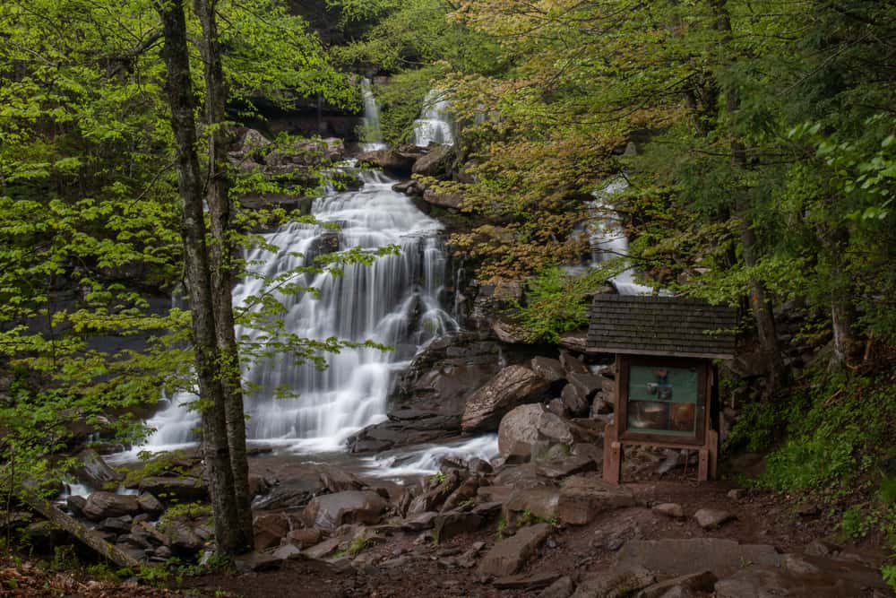 The Best Way to Hike to Kaaterskill Falls in the Catskills - Uncovering ...