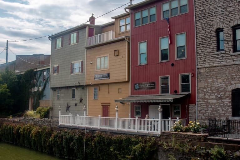 Taking a Historic Lockport Locks and Erie Canal Cruise in Niagara ...