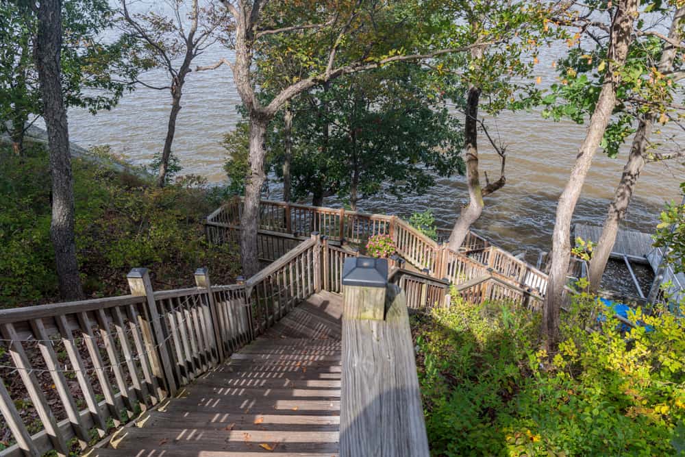 Exploring the Abandoned Bannerman Castle on an Island in the Hudson ...