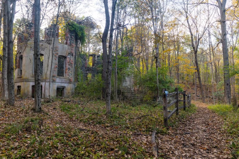 Hiking to the Ruins and Incredible Vista at Franny Reese State Park ...