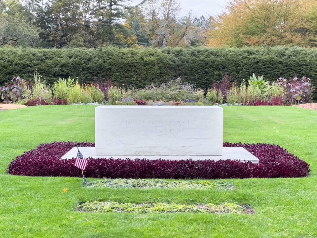 Touring the Franklin D Roosevelt Presidential Library in Hyde Park, NY - Uncovering New York
